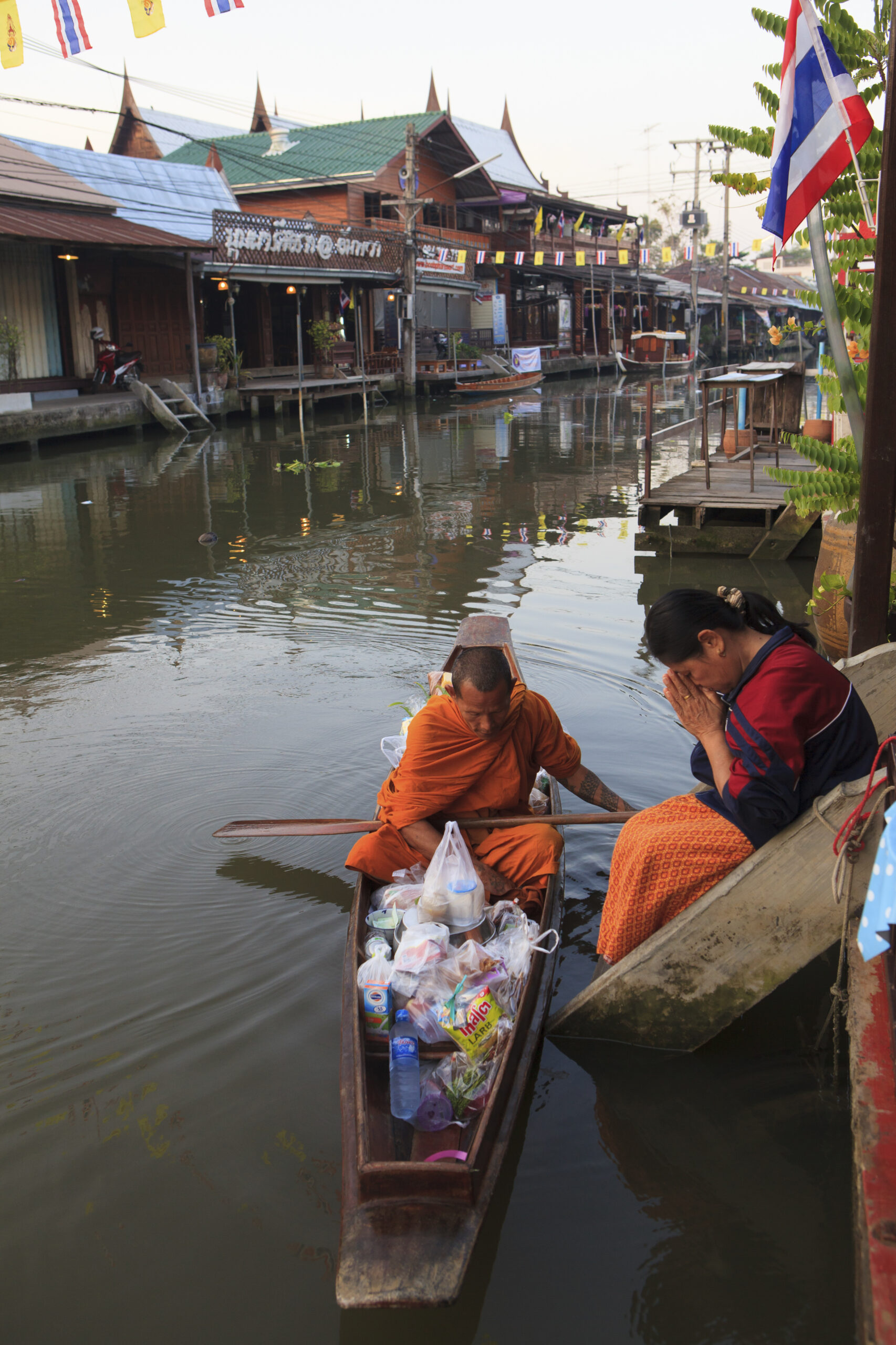 Salutul thailandez, chintesență culturală - Amazing Thailand
